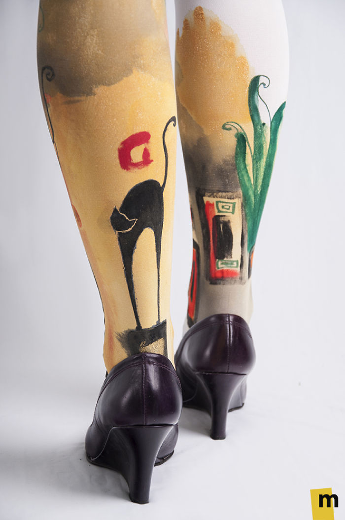 Hand-painted tights that let you walk in a piece of art - Ego - AlterEgo