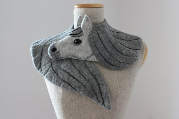 Incredibly realistic felt animal scarves designed by Celina and Maja ...
