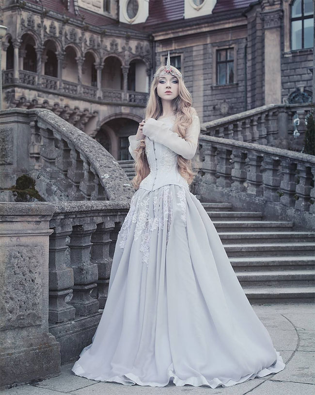 Mesmerizing photography by Polish cosplay model Absentia - Ego - AlterEgo