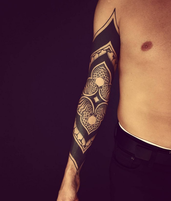Brian Gomes, tattoos inspired by the geometric artwork of indigenous ...