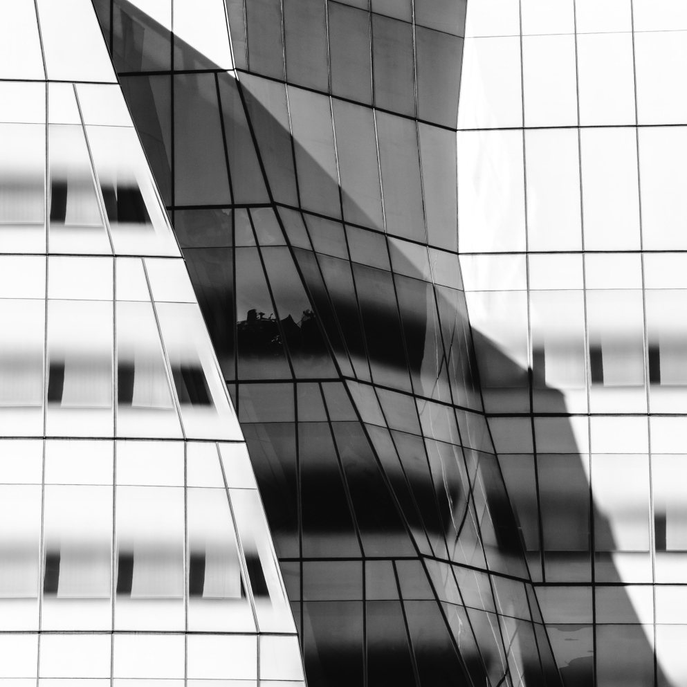 Asymmetry, photography by Michael Streckbein - Ego - AlterEgo