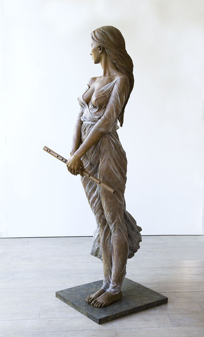 Beauty of female form, sculptures by Luo Li Rong - Ego - AlterEgo